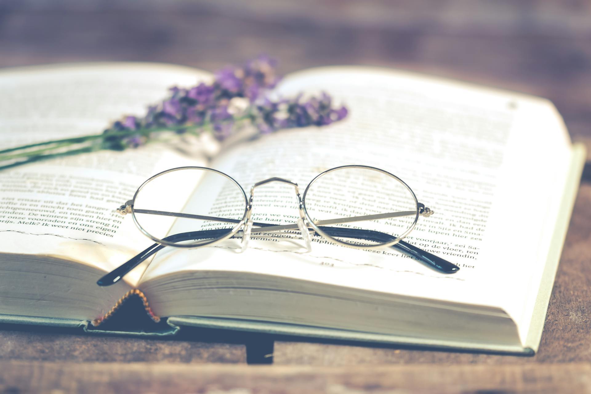 Visual Perception Challenges Associated with Dementia | Symptoms